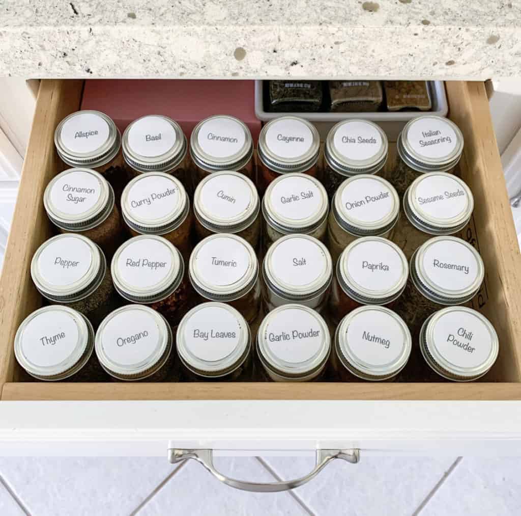Free Printable Spice Labels for kitchen organization